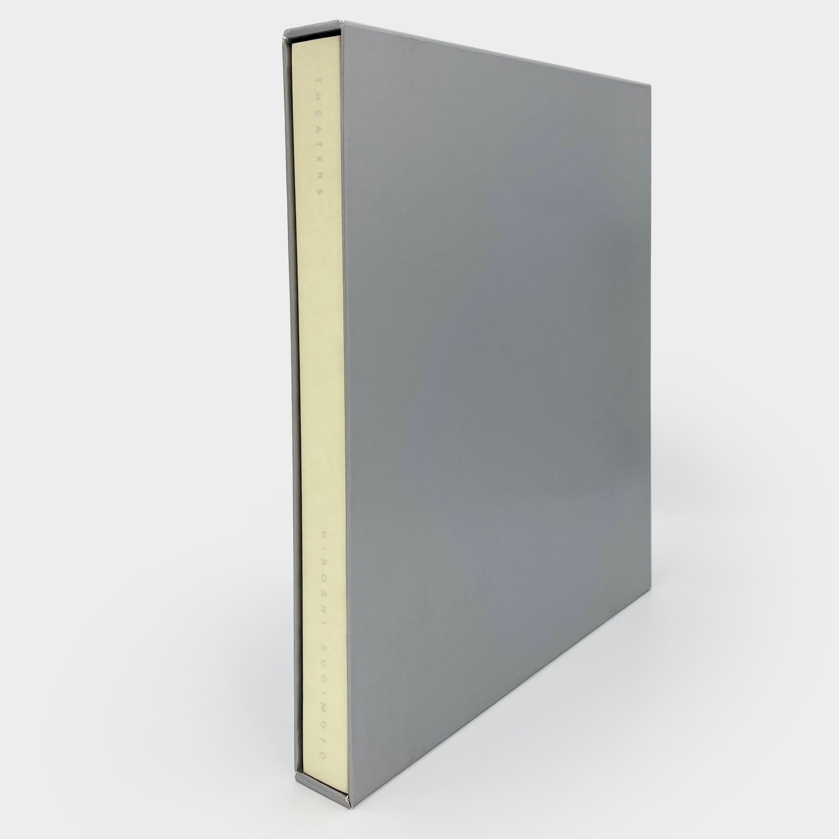 Hiroshi Sugimoto: Theaters – Bendowa Books